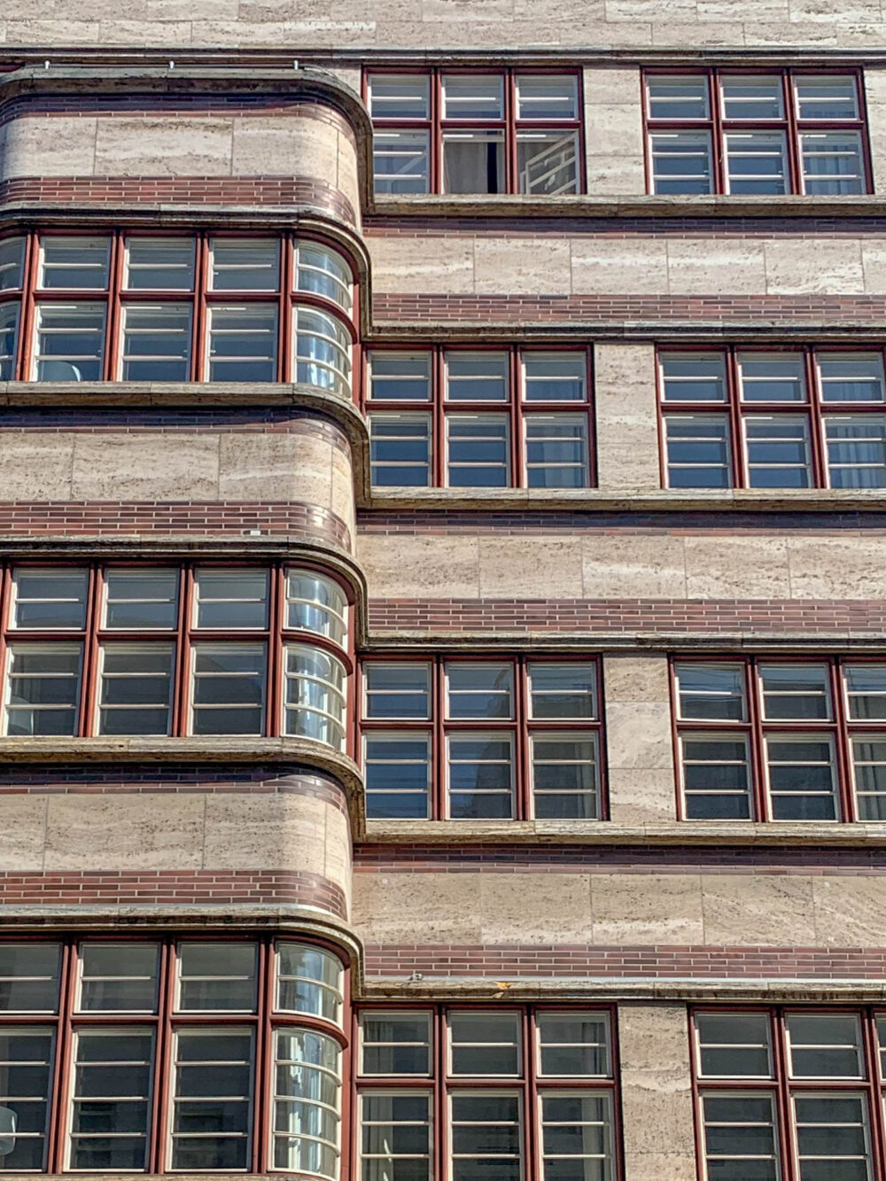 Berlin: Femina-Palast | Vielfalt der Moderne