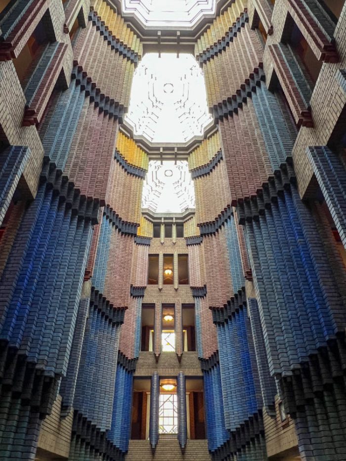 Frankfurt/Main: Behrens Building | Vielfalt der Moderne