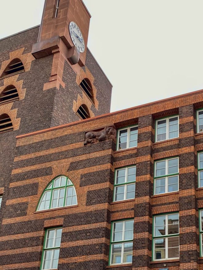 Frankfurt/Main: Behrens Building | Vielfalt der Moderne