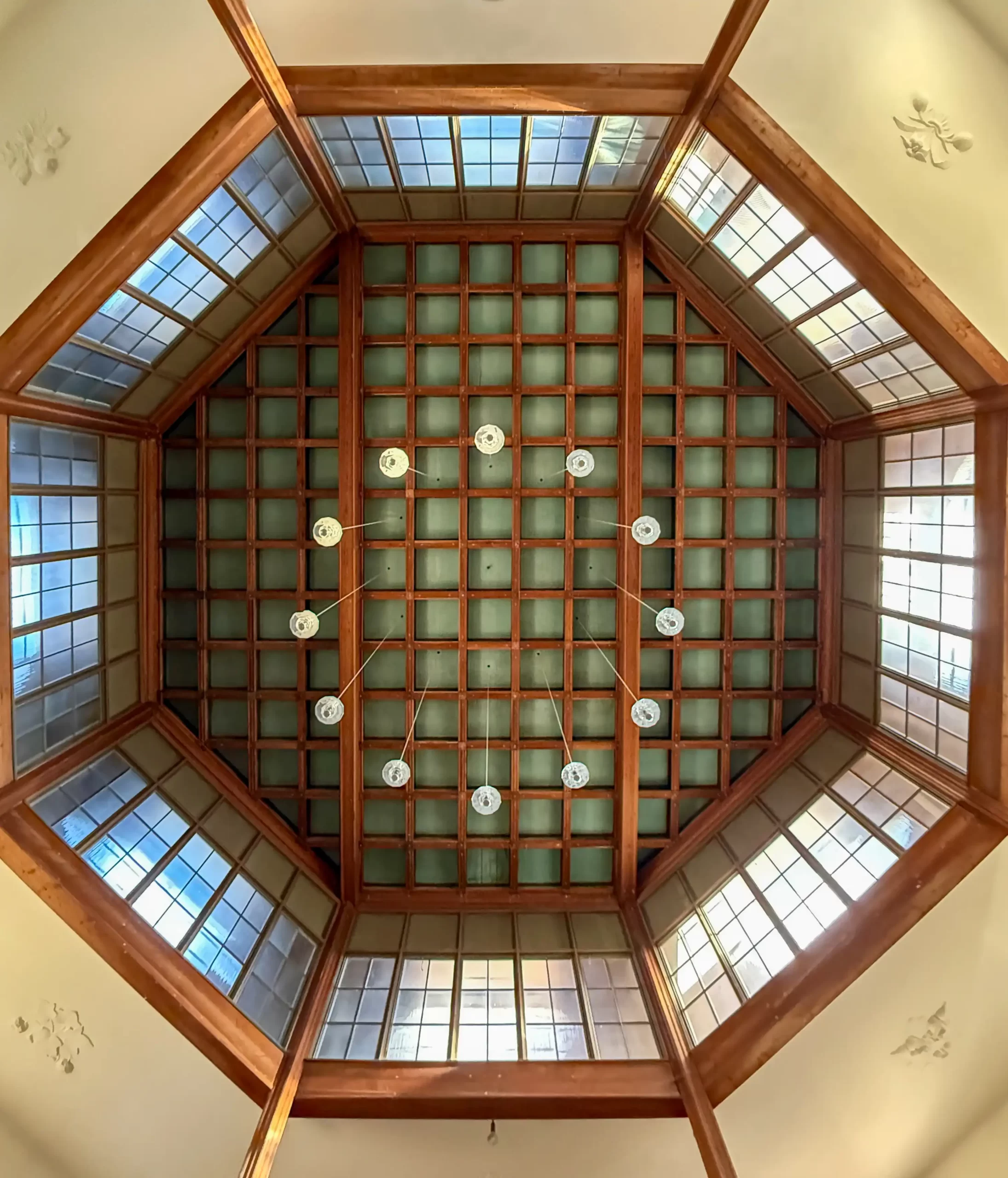 Planegg: Waldkirche | Vielfalt der Moderne